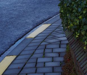 Het trottoir (de stoep): Bouwkundig detailleren - details bouwkunde.: